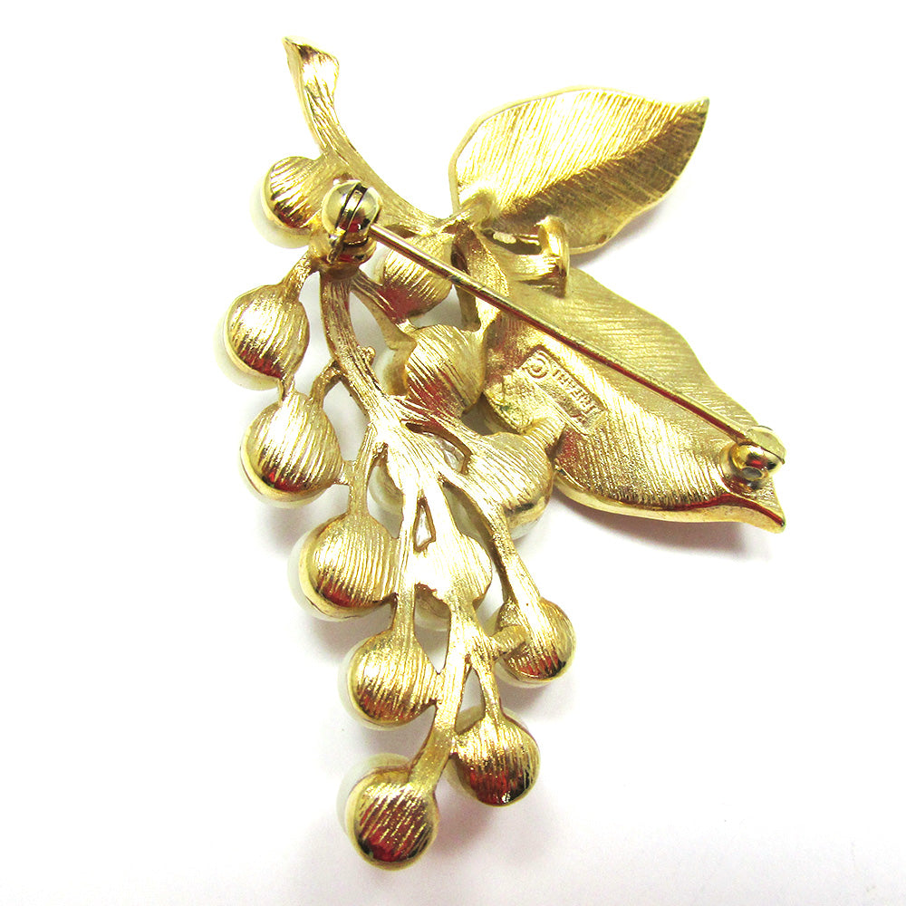 Vintage 1950s Mid-Century Signed Crown Trifari Pearl Grape Pin