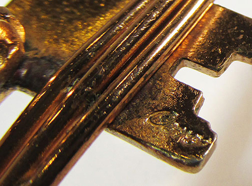 Coro Vintage Jewelry 1940s Retro Diamante Floral Bouquet Key Pin